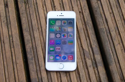 iPhone 5S review | Expert Reviews