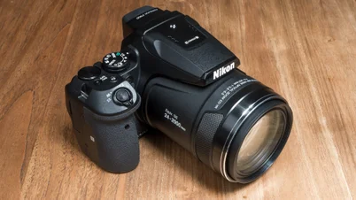 Nikon Coolpix P900 review: The camera that's all zoom | Expert Reviews