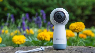 Samsung Gear 360 (2017) review: Samsung’s new and improved pocket-sized ...