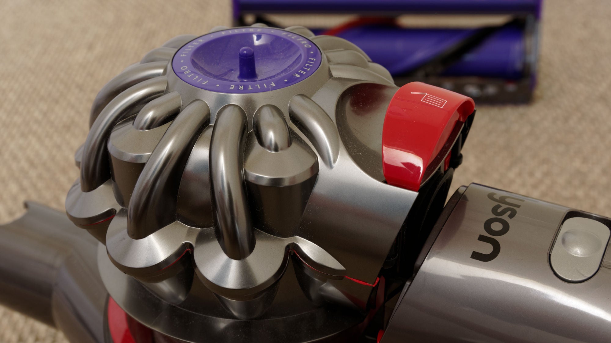 Dyson V8 Animal Review The Most Affordable Dyson V8 Expert Reviews