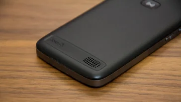 Doro 8030 review: The perfect phone for the older generation | Expert ...