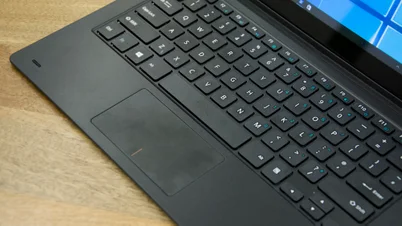 Linx 12X64 review: A Surface Pro wannabe that costs only £200 | Expert ...