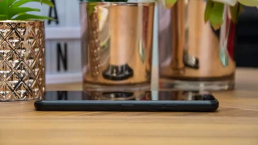 EE Hawk review: A budget Android phone that struggles to stay airborne ...