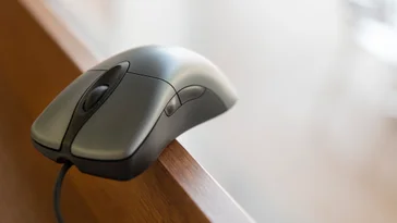 Microsoft Classic IntelliMouse review: A legend reborn? | Expert Reviews