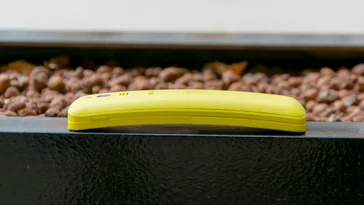 Nokia 8110 4G review: The Matrix “banana phone” is back | Expert Reviews