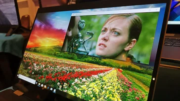 HP Spectre x360 15 with AMOLED display hands-on review: Bright ...