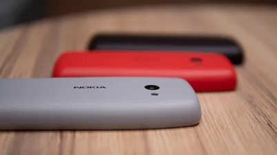 Nokia 210 hands-on review: Nokia’s best ever feature phone? | Expert ...