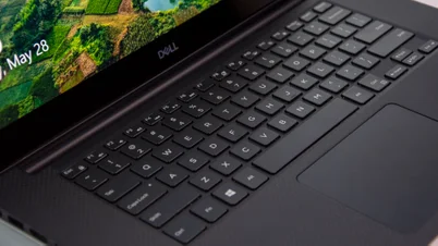 Dell XPS 15 (2019) hands-on review: Dell’s flagship laptop gets a 4K ...