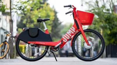 Uber JUMP bikes launch in London: You can now hire an electric bike from Uber for just £1 – here ...