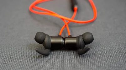 Anker SoundBuds Slim review: £25 wireless earphones that – amazingly ...