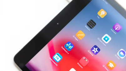 Apple iPad 10.2in (2019) review: The best laptop you can buy for less ...