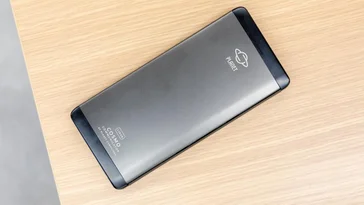 Cosmo Communicator review: Putting your laptop out to pasture? | Expert ...