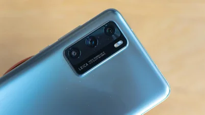 Huawei P40 review: Stripped-back brilliance | Expert Reviews