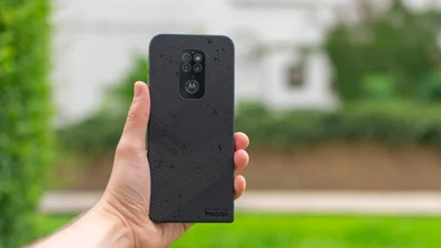 Motorola Defy (2021) review: Defying expectations | Expert Reviews