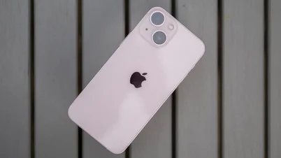 Apple iPhone 13 mini review: The best small phone money can buy ...