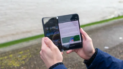 Microsoft Surface Duo 2 review: Dual-screen phone gets a comeback ...