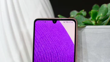 Samsung Galaxy A33 5G hands-on review: Why spend more, when you can ...