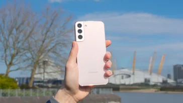 Samsung Galaxy S22 Plus review: Bigger and better? | Expert Reviews