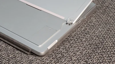 Microsoft Surface Pro 9 review: A superbly competent 2-in-1 | Expert ...