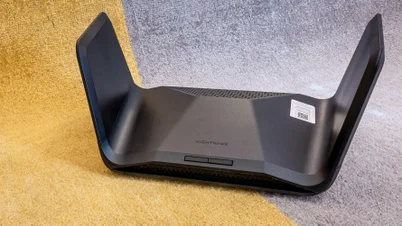 Netgear Nighthawk RAXE300 review: Fast Wi-Fi 6E gets more affordable ...