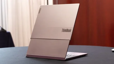 Roll up, roll up: Lenovo shows off ThinkBook laptop and Moto smartphone ...