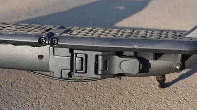 Riley RS3 review: A useful folding e-scooter | Expert Reviews