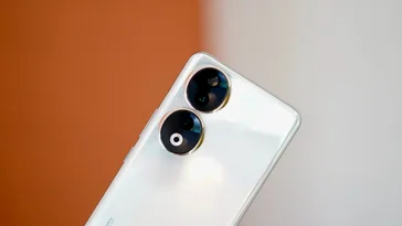 Honor 90 review: An immaculate mid-range display | Expert Reviews