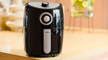 Tower T17023 2.2L Air Fryer review: A compact, budget-friendly ...