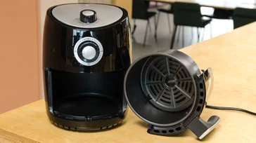 Tower T17023 2.2L Air Fryer review: A compact, budget-friendly ...