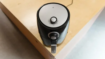 Tower T17023 2.2L Air Fryer review: A compact, budget-friendly ...