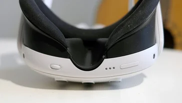 Meta Quest 3 review: A no-fuss VR headset with plenty of power | Expert ...