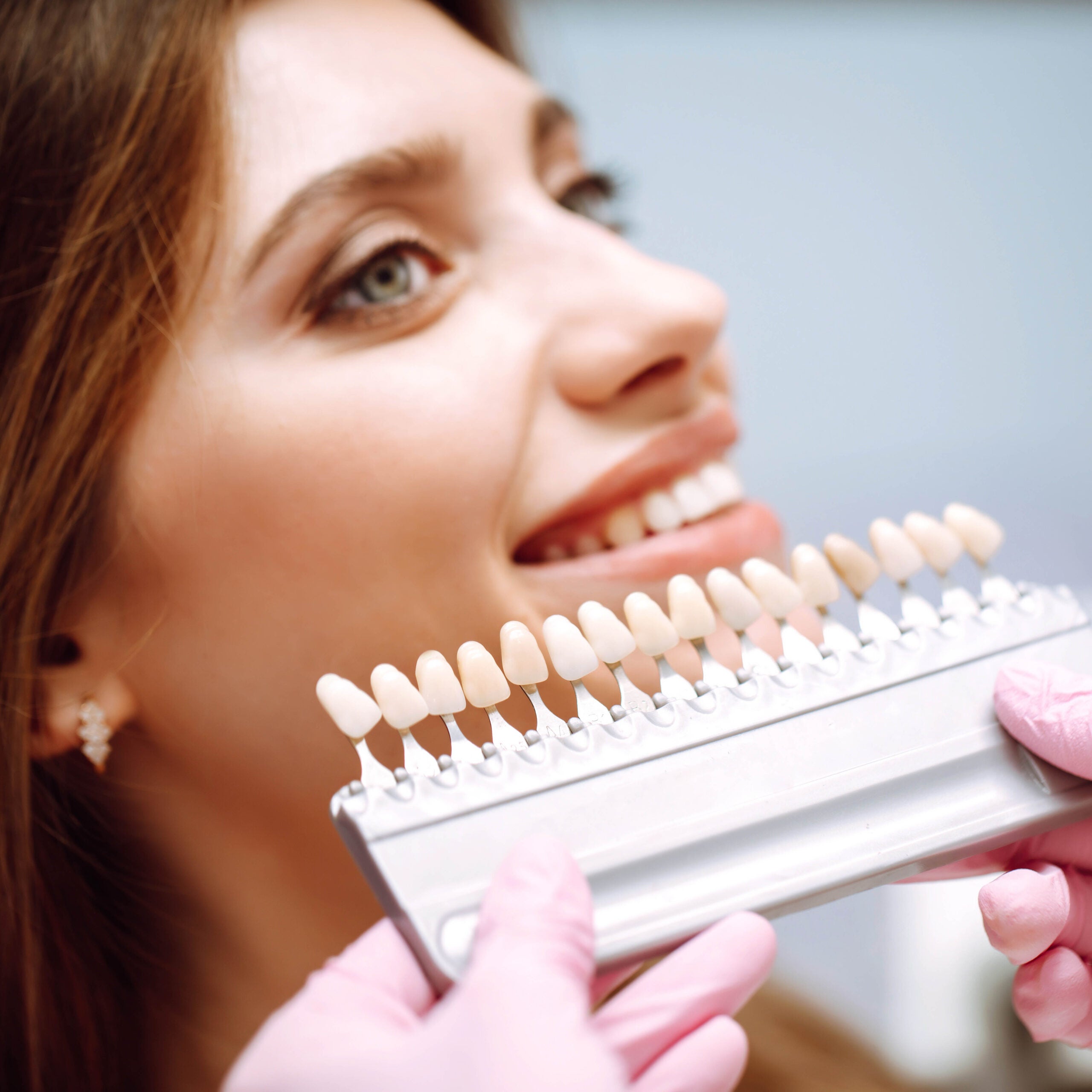 How to remove teeth stains: Dentist reveals the best way to restore ...