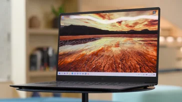 LG Gram SuperSlim 15.6 OLED review: Lighter than a loaf of bread ...