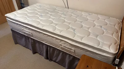 Dreams TheraPur ActiGel Glacier 3800 Combination mattress review: Ideal ...