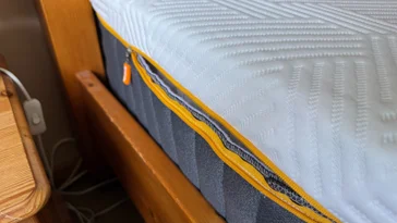Emma Original Elite review: Soothing comfort for side sleepers | Expert ...