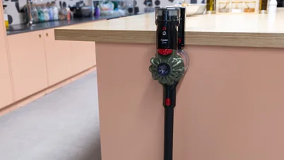 Dyson V8 Cyclone: Powerful suction, but hit or miss on hard floors ...