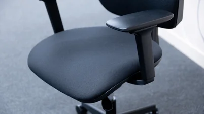 Posturite Homeworker Plus office chair review: Pump up the lumbar ...